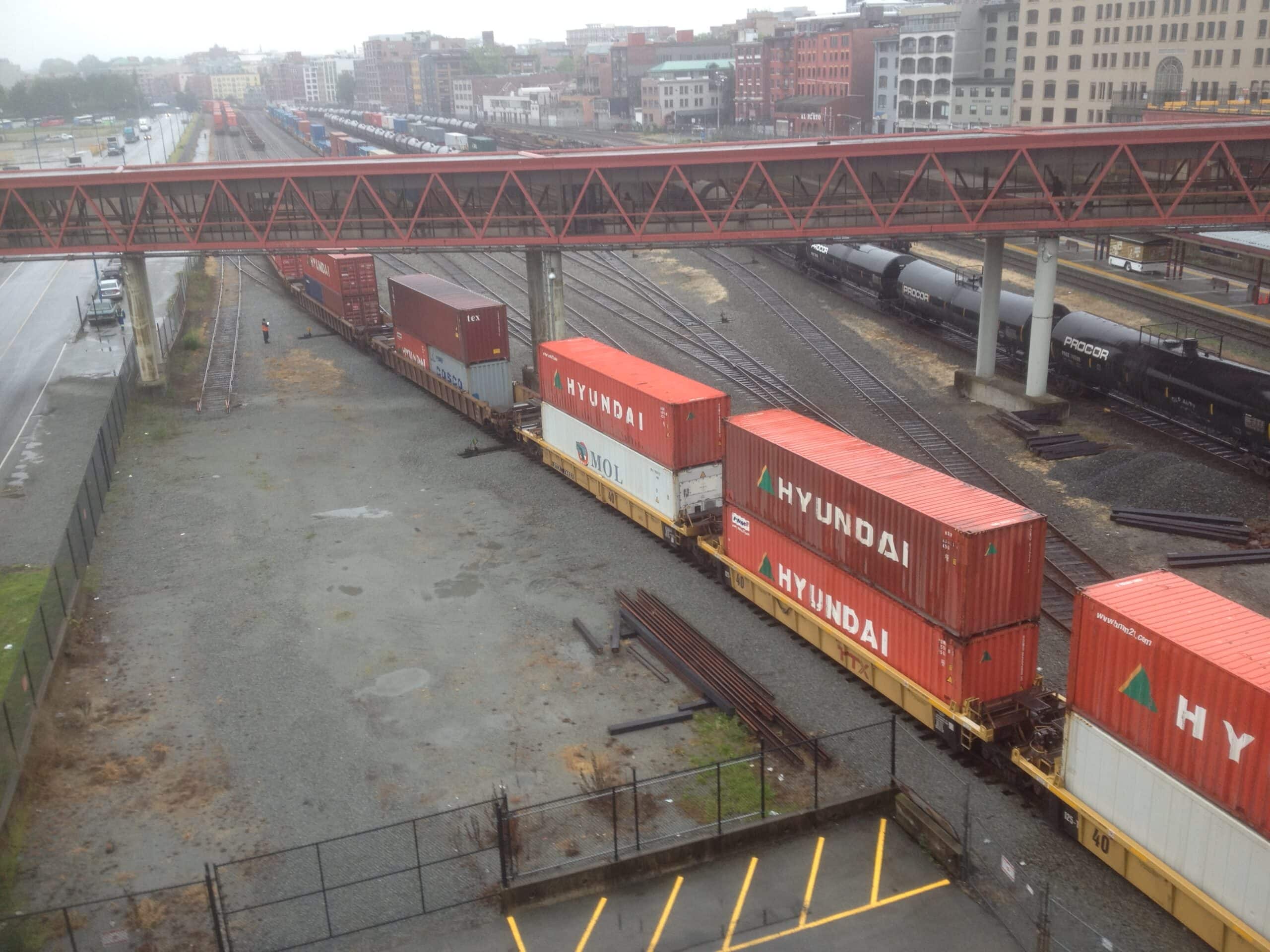 5.6 – Intermodal Transportation and Containerization | The Geography of ...